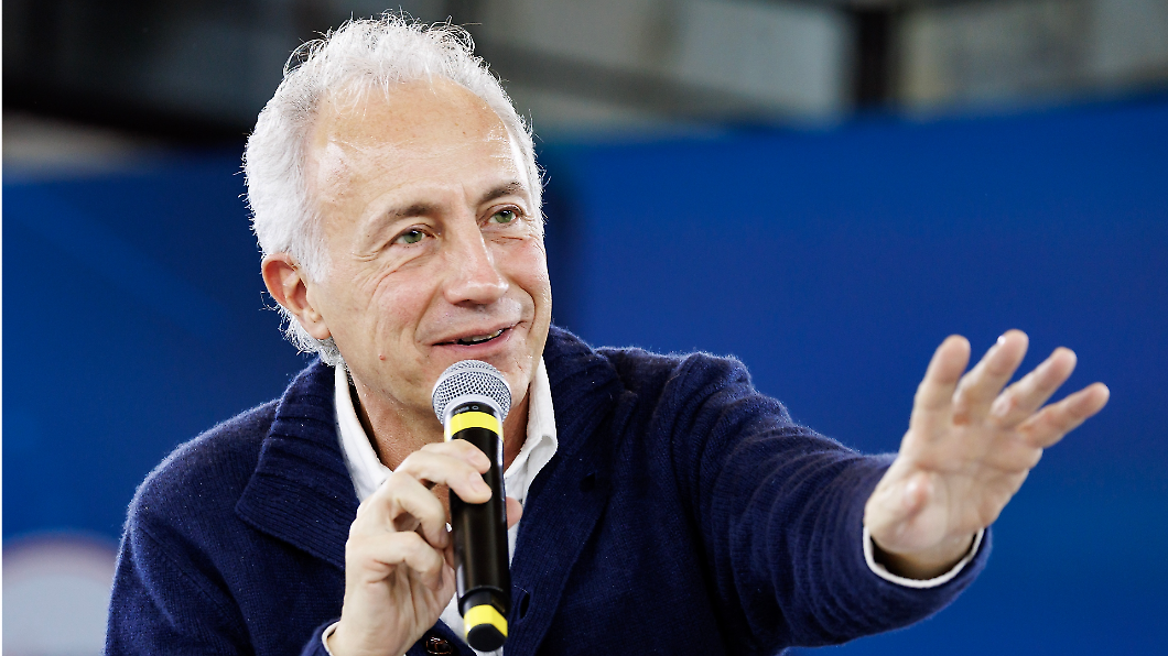 Marco Travaglio, chi è il direttore de il Fatto Quotidiano ospite ...