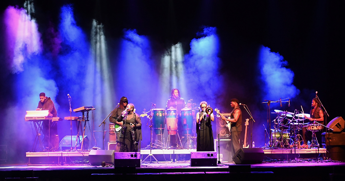 Perugia, concerto dei Kokoroko al Moon in June: un successo al Barton ...