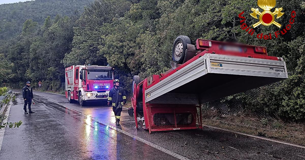 Terni, incidente stradale lungo la ss79: si ribalta autonomamente con l'autocarro - Corriere ...