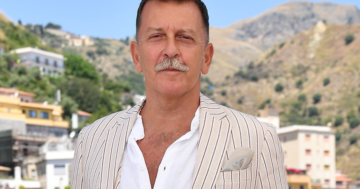 L'attore Pietro Genuardi ha una rara malattia del sangue. Il Paradiso delle Signore andrà avanti ...