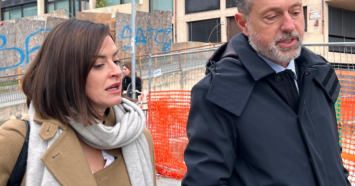 Perugia, la sindaca Vittoria Ferdinandi in sopralluogo a Fontivegge ...