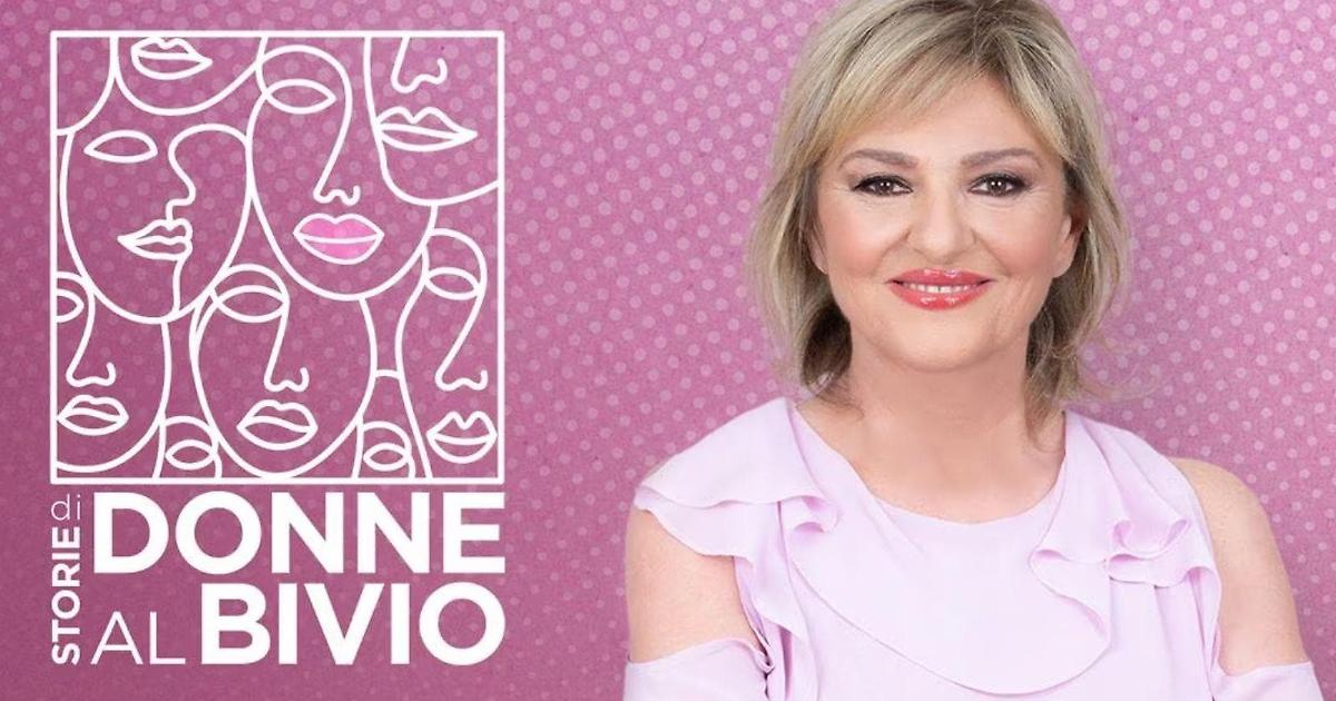 Storie di donne al bivio stasera in tv mercoledì 7 maggio su Rai 2: le ospiti di Monica Setta ...