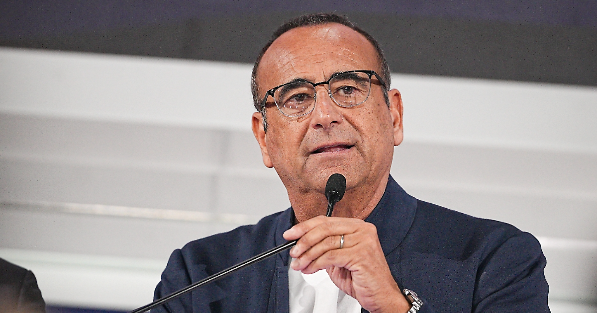 Carlo Conti evita le critiche su Sanremo e disattiva i commenti sui ...