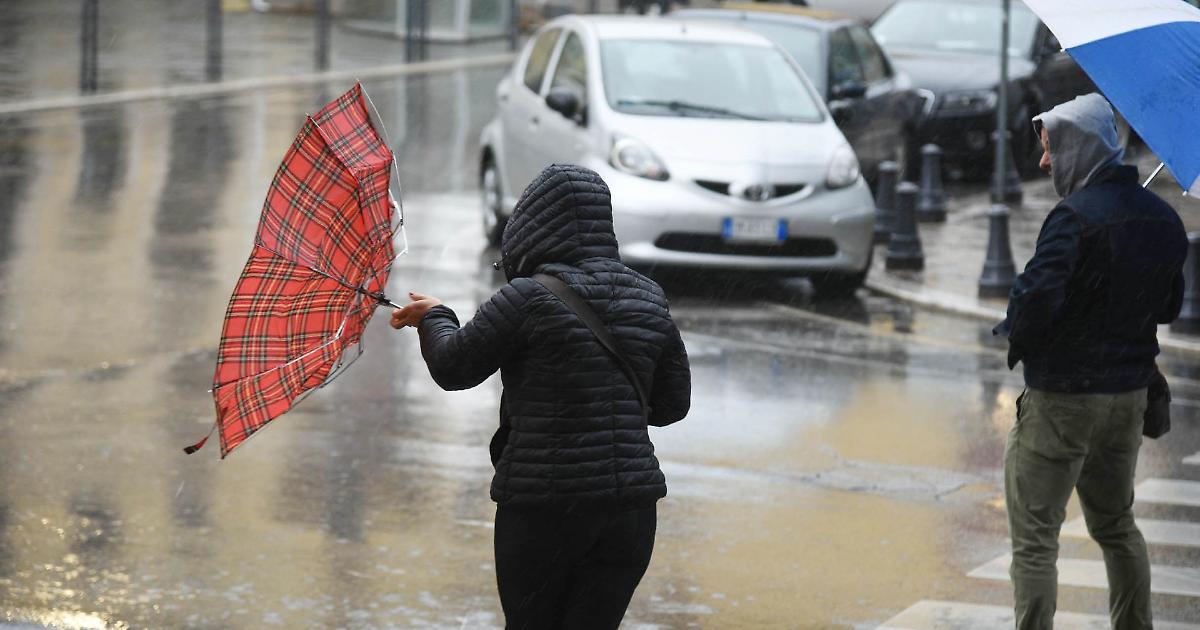 Maltempo, allerta arancione su tre regioni: piogge e vento forte al Centro-Nord - Corriere dell ...