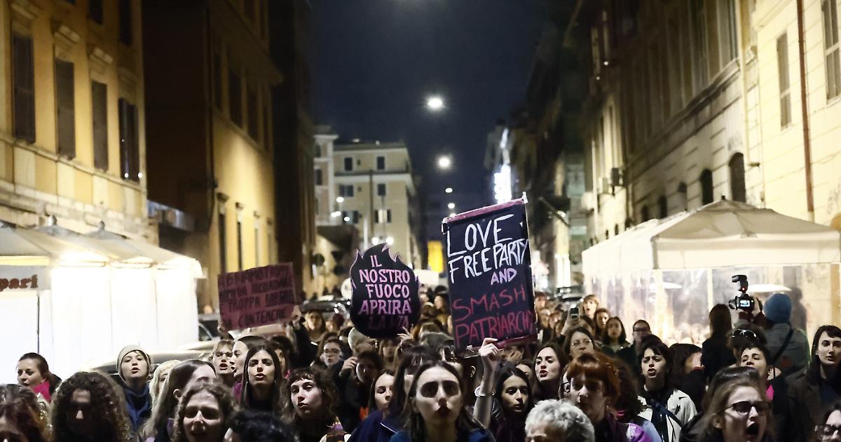 Femminicidio Ilaria Sula, centinaia di studentesse in marcia nel ...