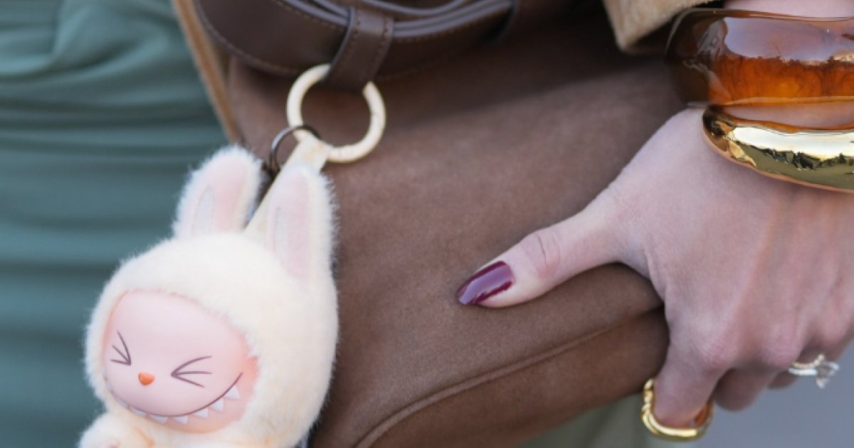 I charms da borsa sono l'ossessione del momento. Origine ed evoluzione ...