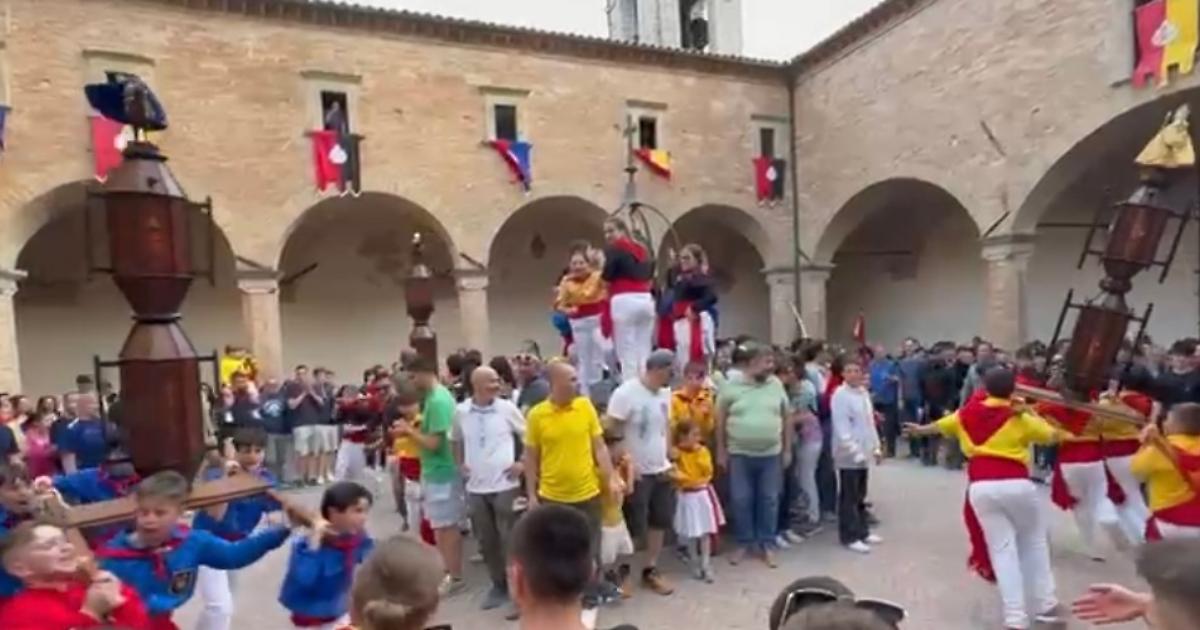 Festa dei Ceri di Gubbio, i piccoli ceraioli sono entrati tutti e tre ...