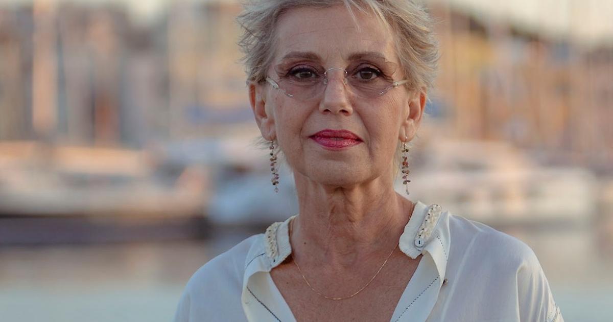 Concita De Gregorio con Erica Mou debutta al teatro Manini di Narni con "In mezzo a un milione ...