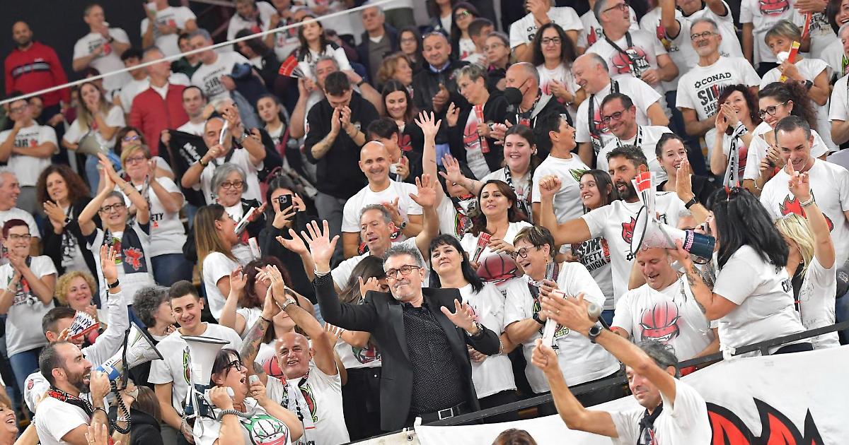 Sir, 20 abbonati al seguito della squadra in Supercoppa e Mondiale ...