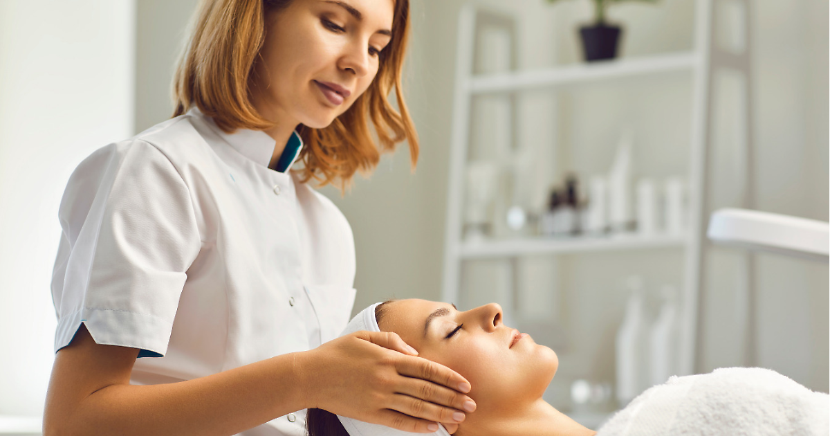 Depilazione con il filo arabo: tutto quello che c’è da sapere su ...