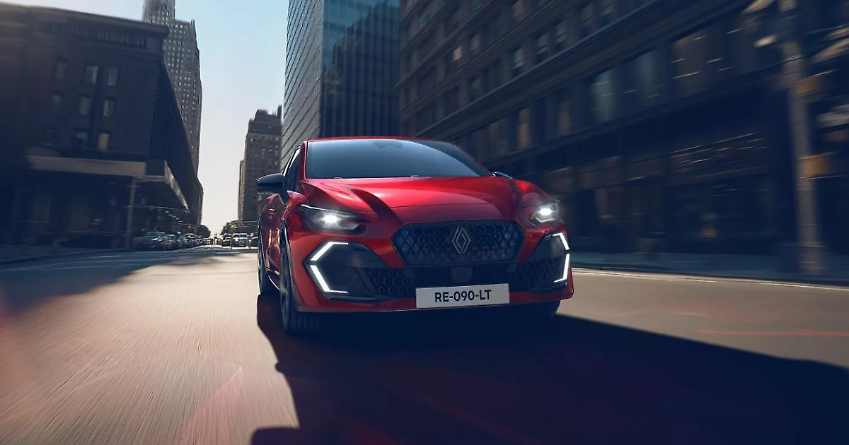 Renault svela la nuova Clio, cosa cambia: design, motorizzazioni ed equipaggiamenti. Arriva nel ...