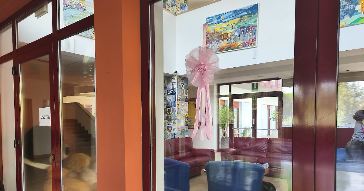 Fiocco rosa al Residence "Daniele Chianelli" per la nascita di Silvia ...