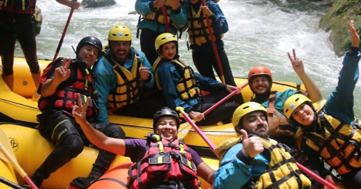 Terni, discesa tra le rapide del fiume Nera: avventura rafting per ...