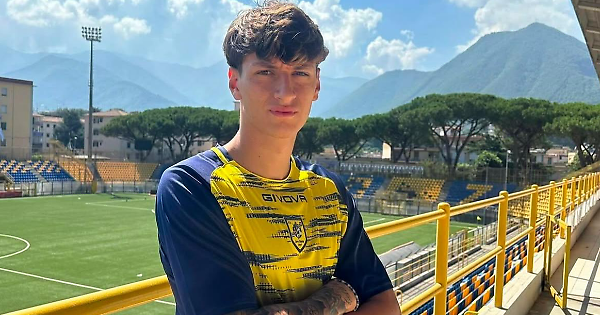 Romano Floriani Mussolini, chi è il calciatore pro-nipote del duce ...