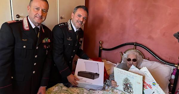 Lidia a 92 anni rimane sola a Natale e riceve la visita di carabinieri ...