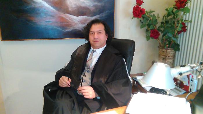 Foligno, lutto in città: è morto l'avvocato Angelo Piccotti - Corriere ...